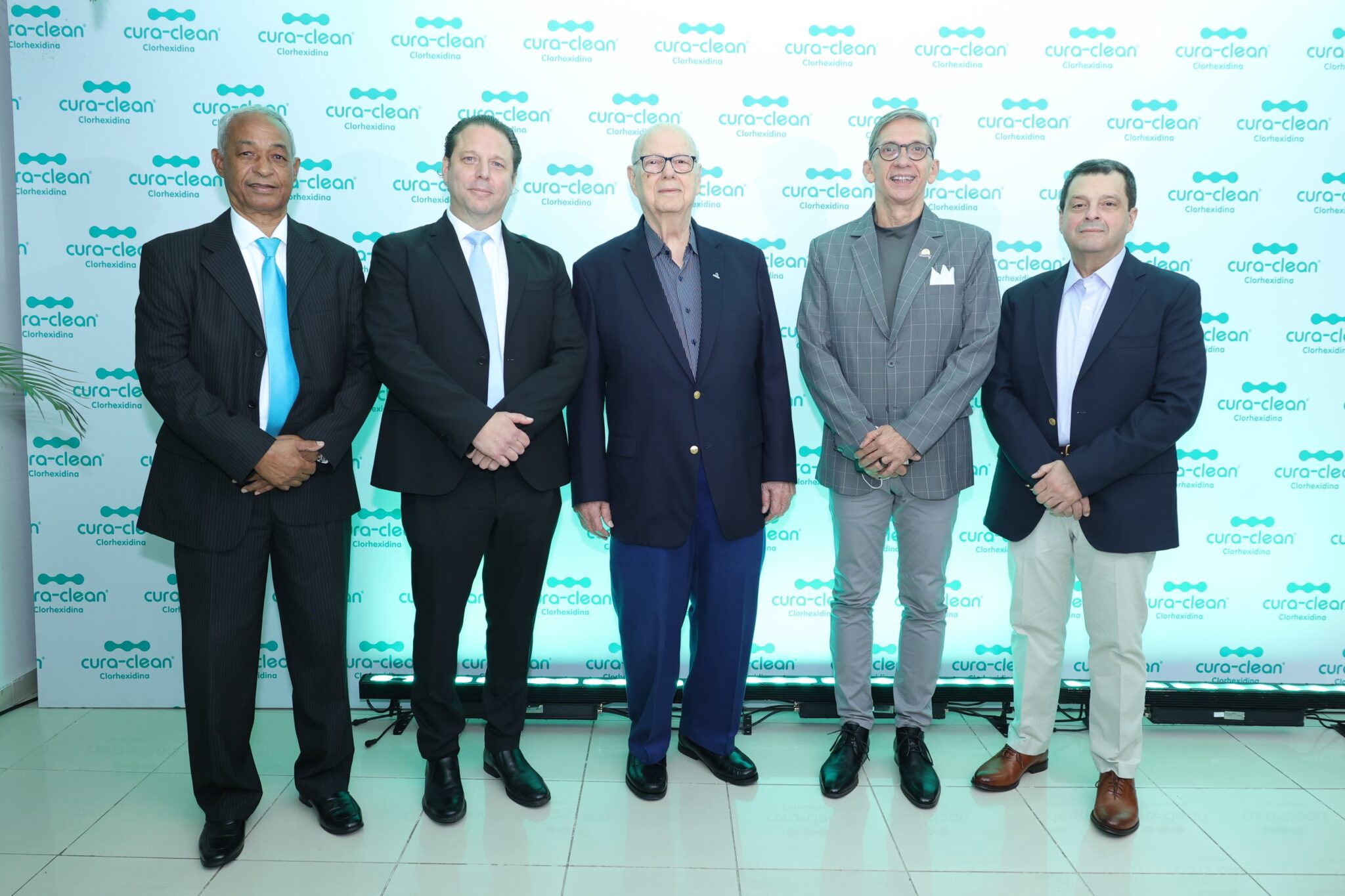 Farmacéutica Sued & Fargesa lanza Cura Clean, Clorhexidina al 2%