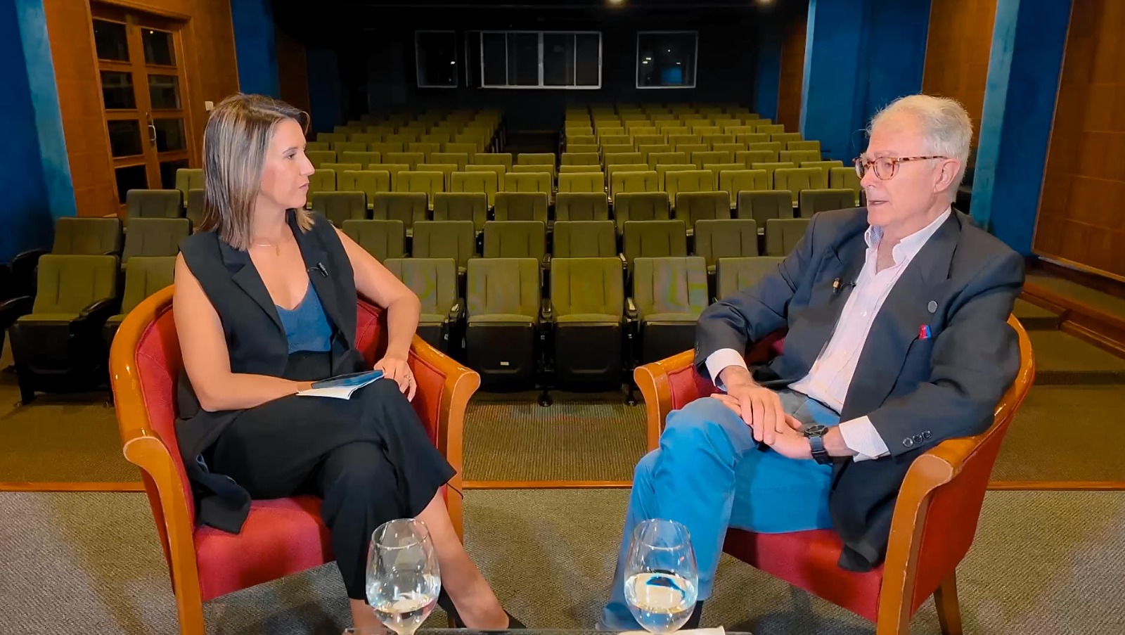 Javier del Rey Morató, “La democracia está en peligro en todo el mundo”