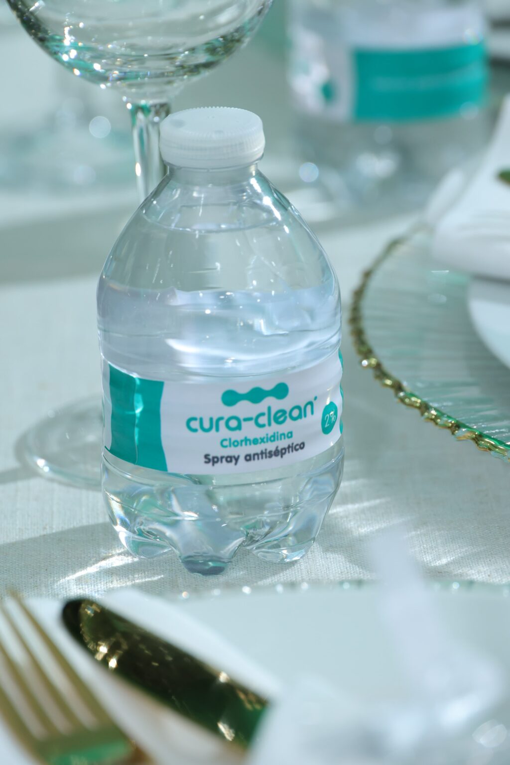 Farmacéutica Sued & Fargesa lanza Cura Clean, Clorhexidina al 2%