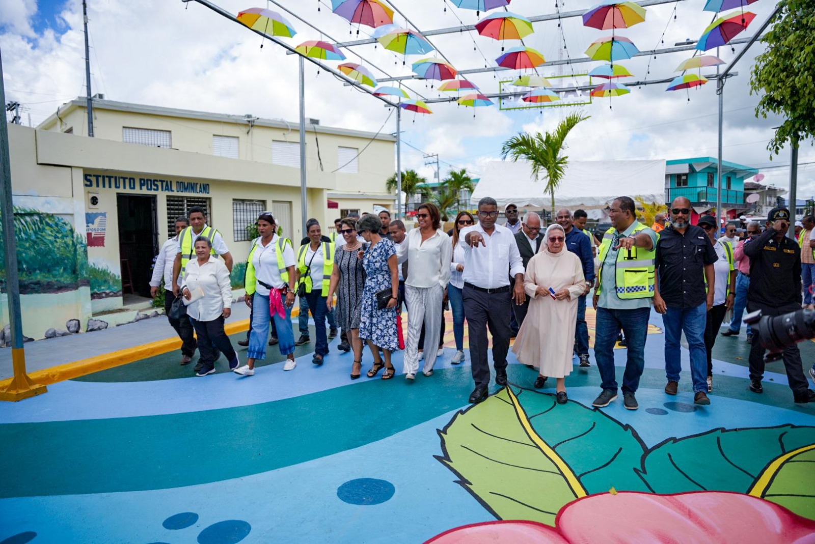 Propeep transforma Sabana Grande de Boyá con 2 mil m² de arte urbano